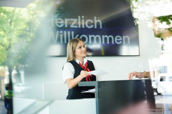 Page 12 - Aktuelle Stellenangebote in der Sicherheitsbranche